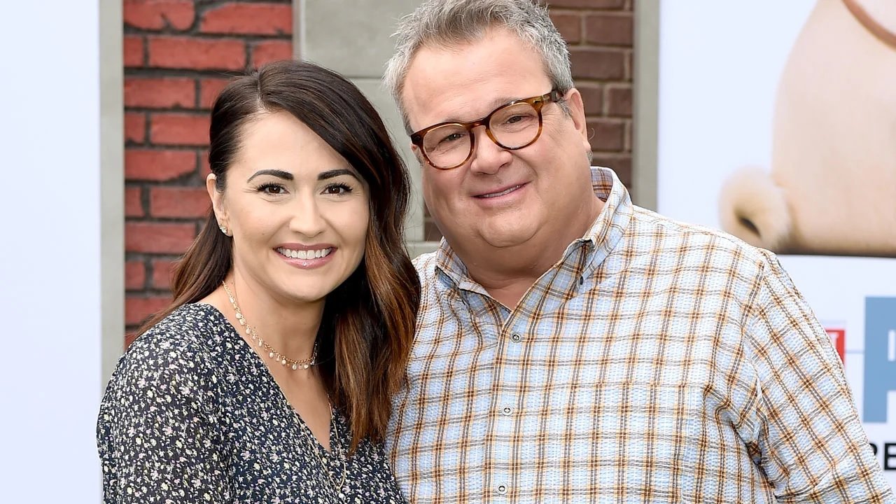 'Modern Family' star Eric Stonestreet engaged to longtime girlfriend ...